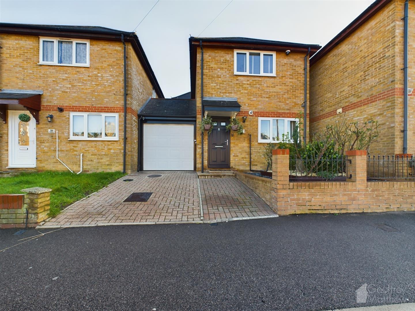 Leading Estate Agents in Essex and Hertfordshire | Geoffrey Matthew